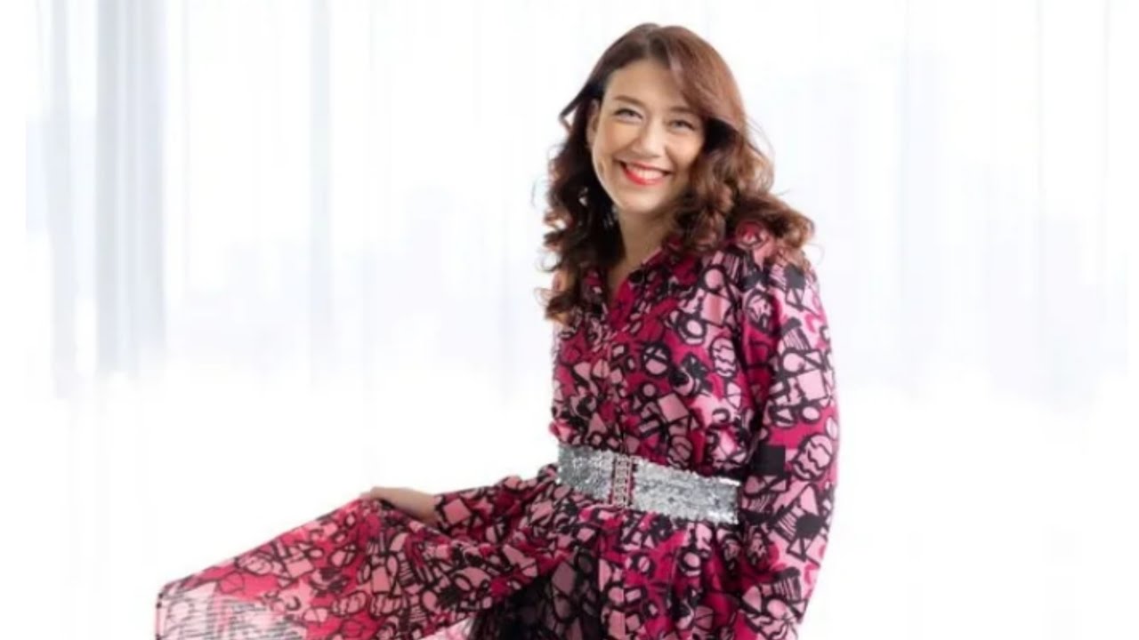 47歳で再婚したLiLiCoさん、元「純烈」小田井涼平さんと「一緒に食事は年10回」 仲がよい秘訣は - YouTube