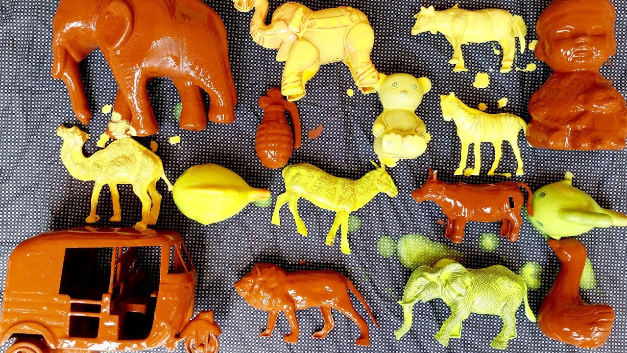 Cleaning cute animals elephant cow lion duck doll gajah sapi bebek ...