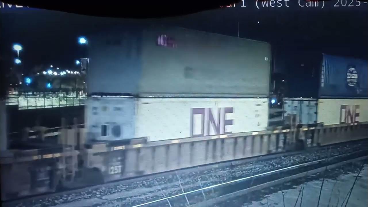 UP 7820 leads intermodal eastbound in St Louis MO - YouTube