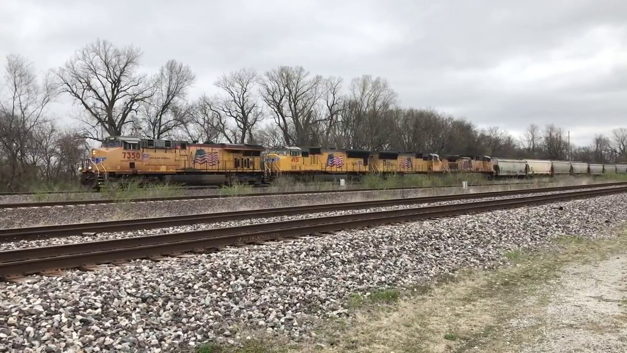 UP Grain Train 15 April 2018 - YouTube