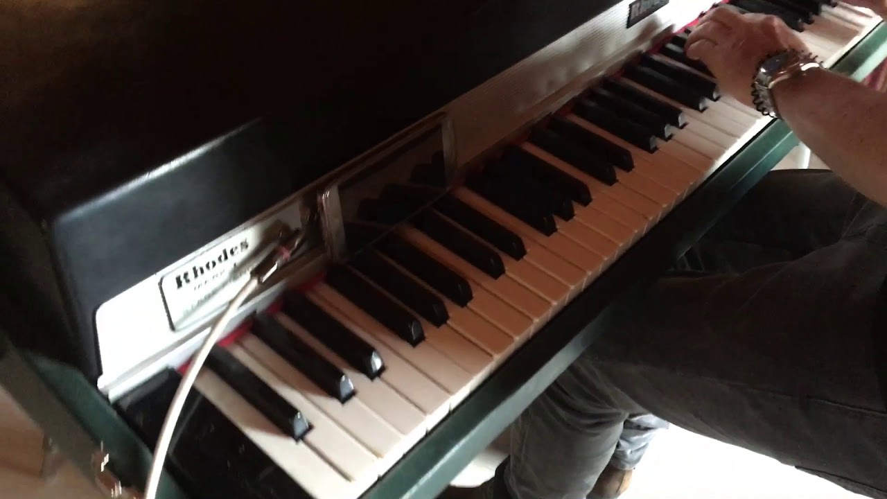 Rhodes mark 1 1976 - YouTube