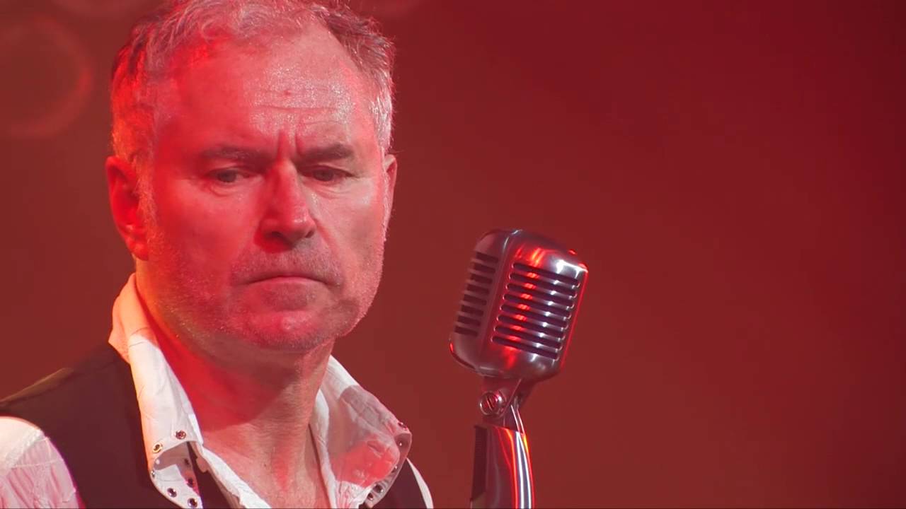 Phil Bee's Freedom - One last kiss - Ribs & Blues 2016 - YouTube