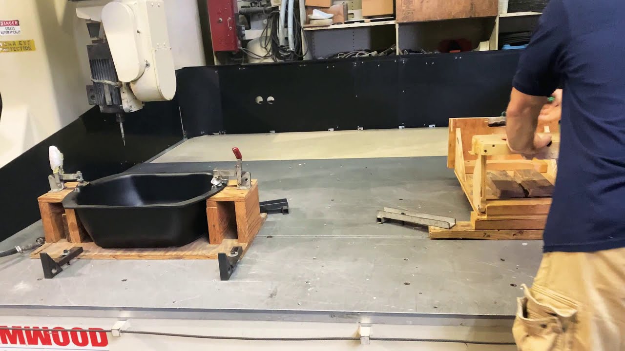 5 axis CNC Thermwood Job1 - YouTube