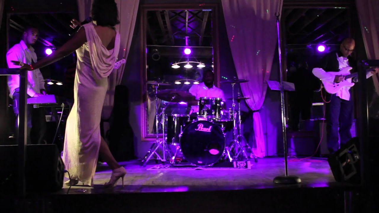 10. Shiela Gibson Nelson Performs Alicia Keys "You Dont know my Name ...