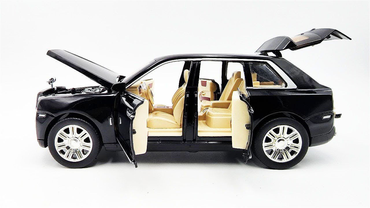 Chezhi RollsRoyce Cullinan 1:24 Diecast Model Unboxing - YouTube