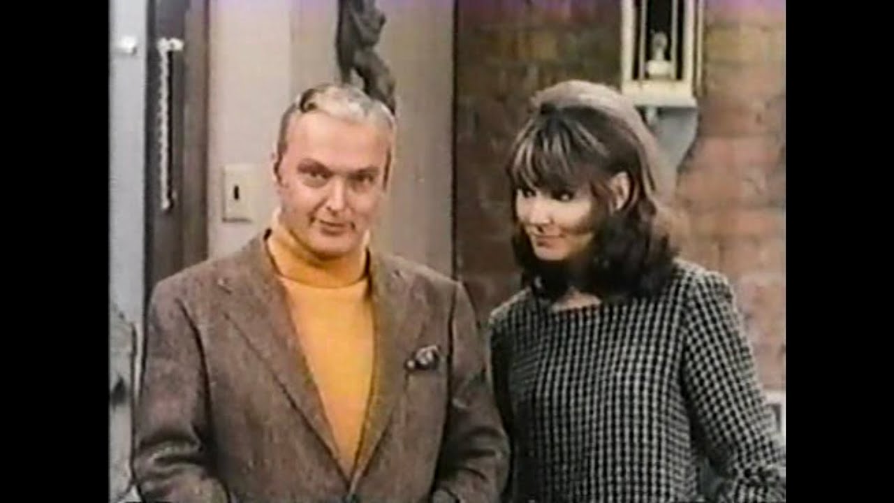 He & She (1967-1968) - Episode 4: The Phantom of 84th Street - YouTube