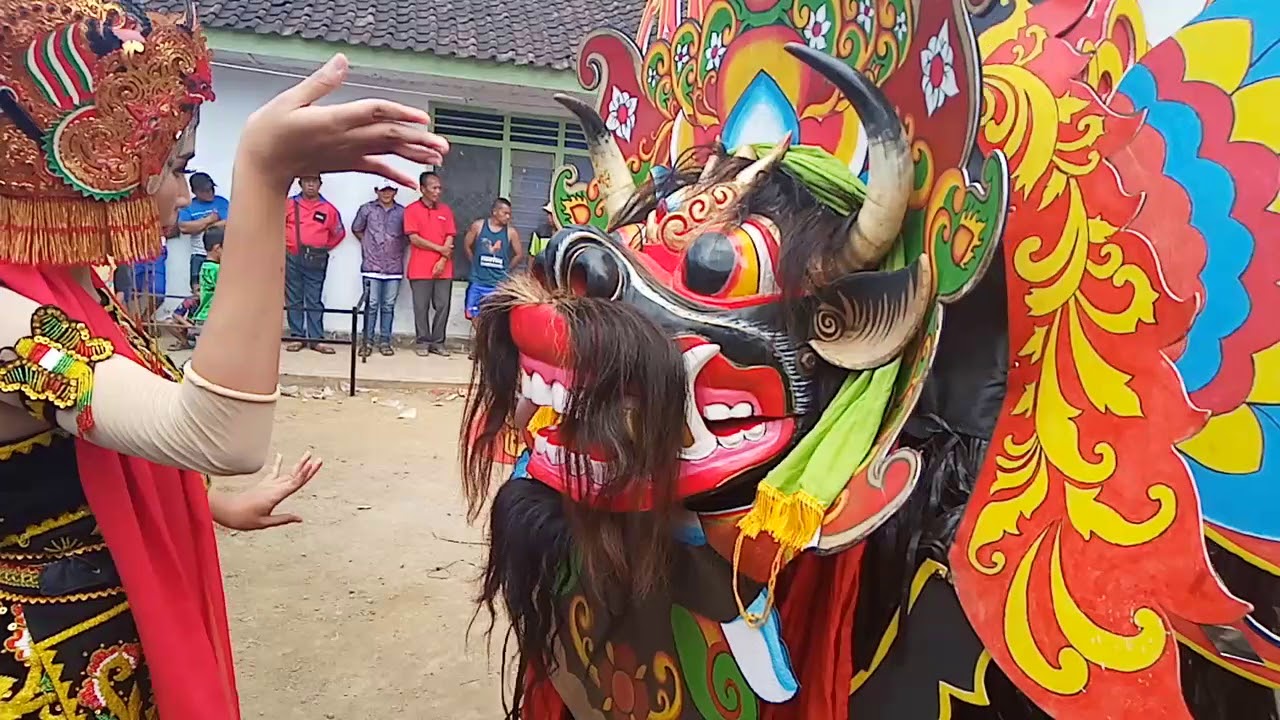 Barong "buto wahyu purwo nunggolo" jaranan Restu Purwo Kencono - YouTube