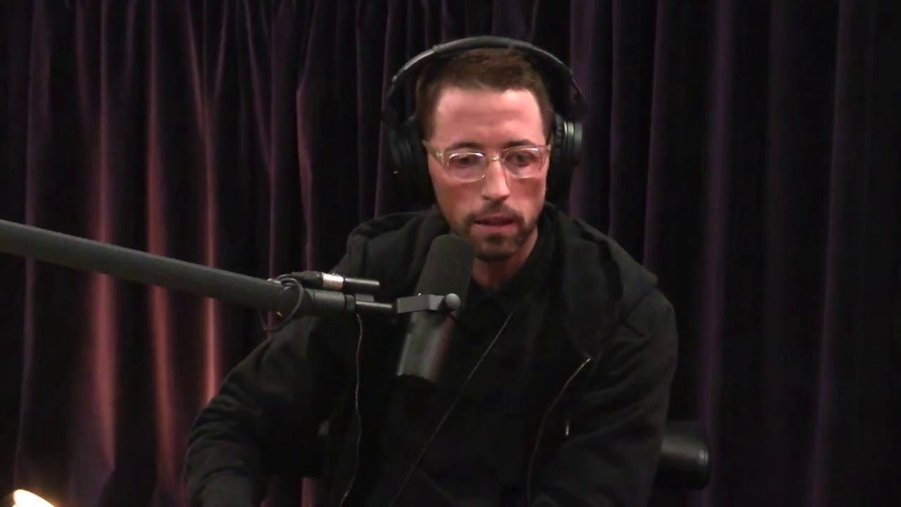 Joe Rogan asks Neal Brennan About Writing for Chris Rock - YouTube