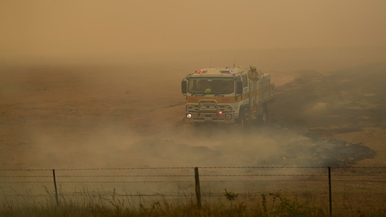 NSW RFS defends hazard reduction burns - YouTube