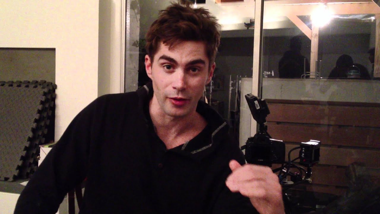 Austin Hardiman with a live update from set - YouTube