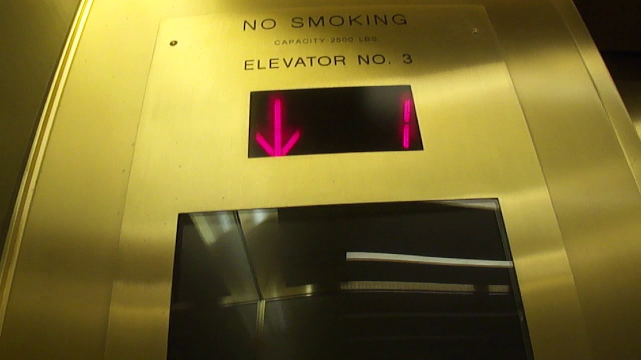 the elevator at the smithsonian national museum of american history ...