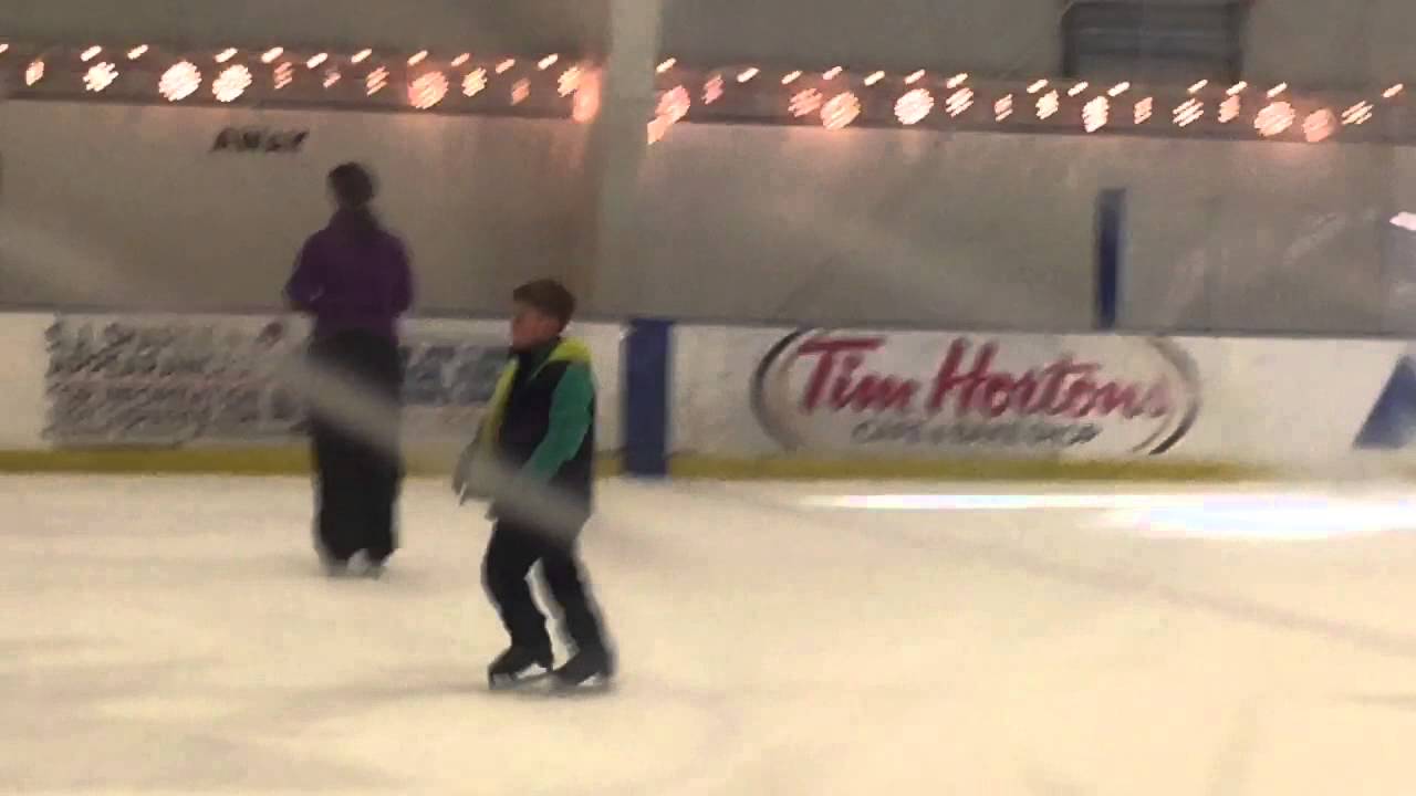 Ice skating 5 - YouTube