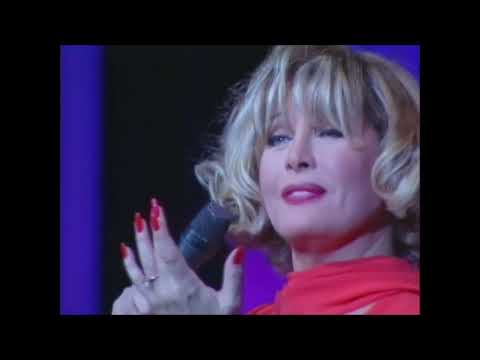 Emel Sayın Söylüyor / Kemancı