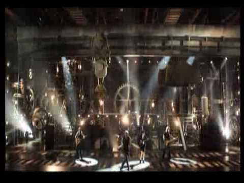 "Making of the Rock N' Roll Train video de AC/DC subtitulado - YouTube