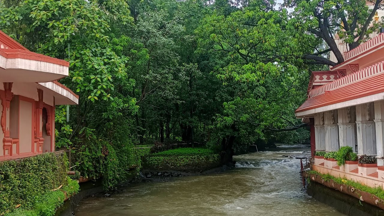 🙏Swami Gagangiri Maharaja math khopoli🙏😇in monsoon🌧️☁️😍#temple #nature ...