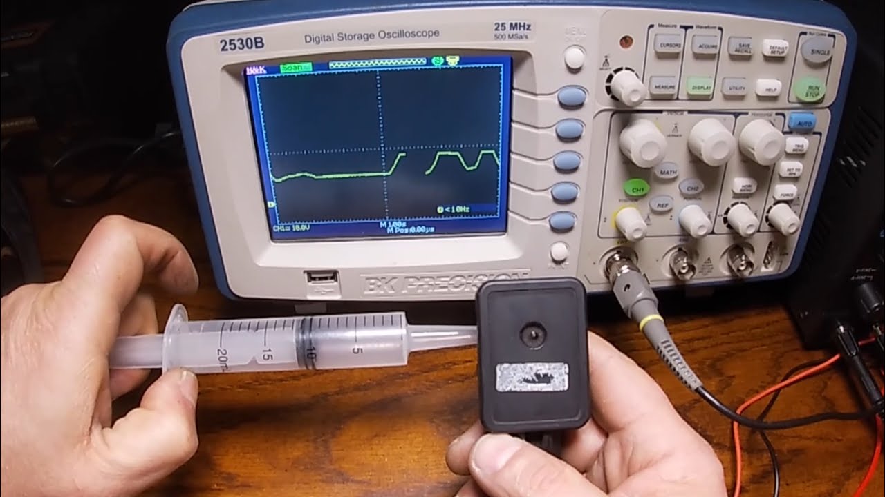 Jeep XJ MAP sensor testing with a syringe and a scope. - YouTube