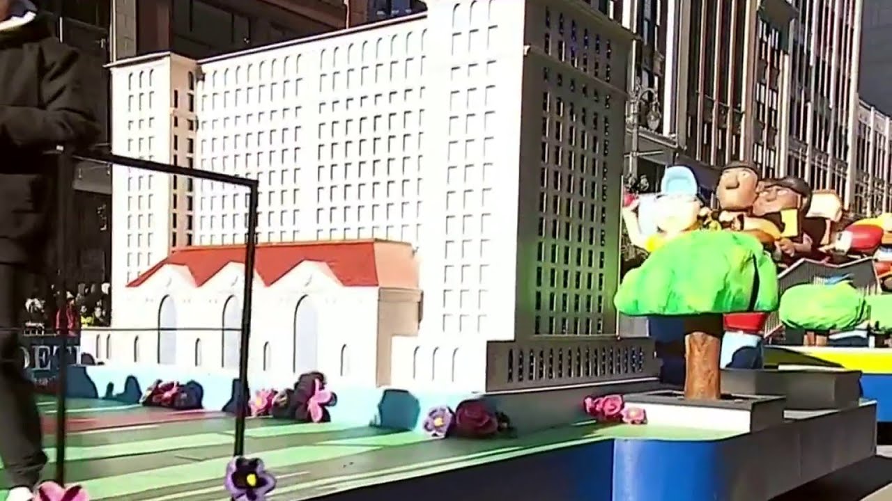 New America's Thanksgiving Parade float alert: 'Powering the Community ...