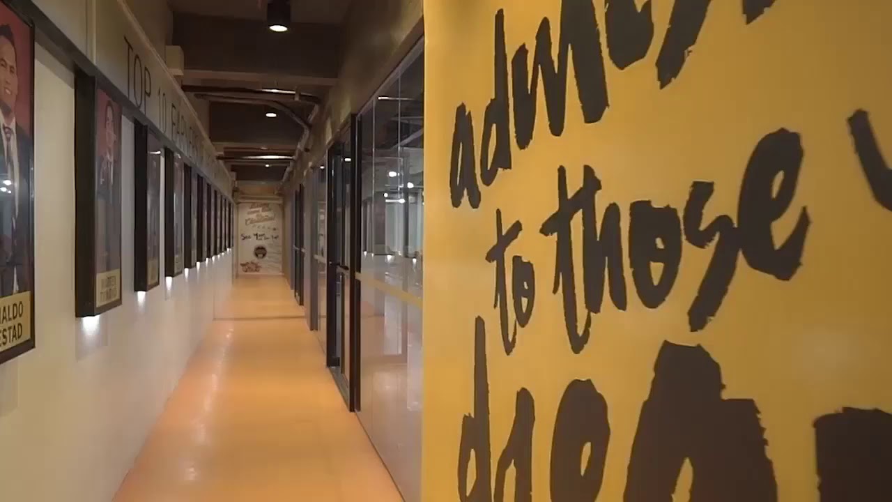 UNO Head Office West Insula Bldg - YouTube