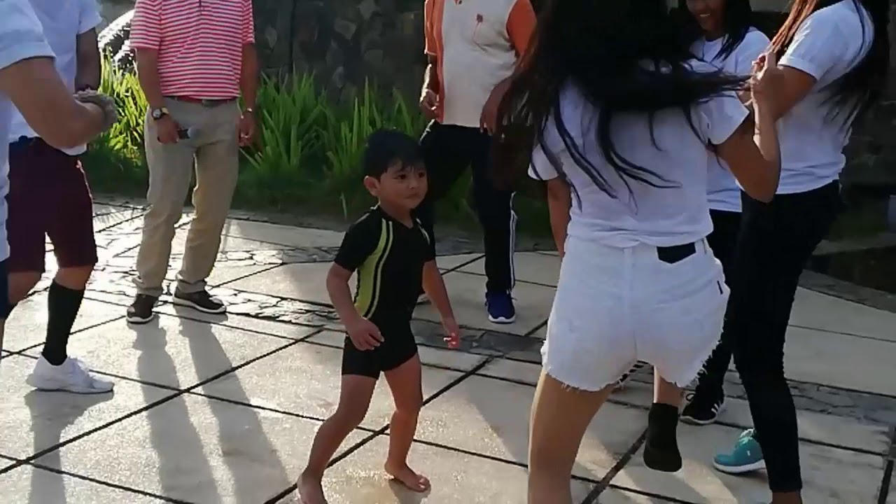 Daim Muslim join Zumba di Sebana Cove Resort - YouTube