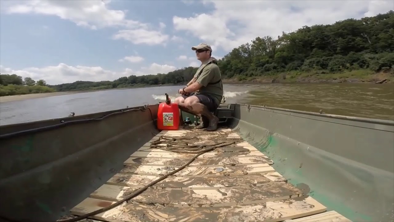 Swamp Runner SPS Longtail Mud Motor Compilation - YouTube