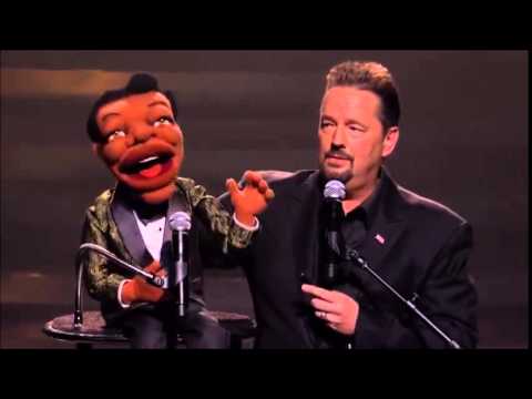 PUPPET SINGING! - YouTube