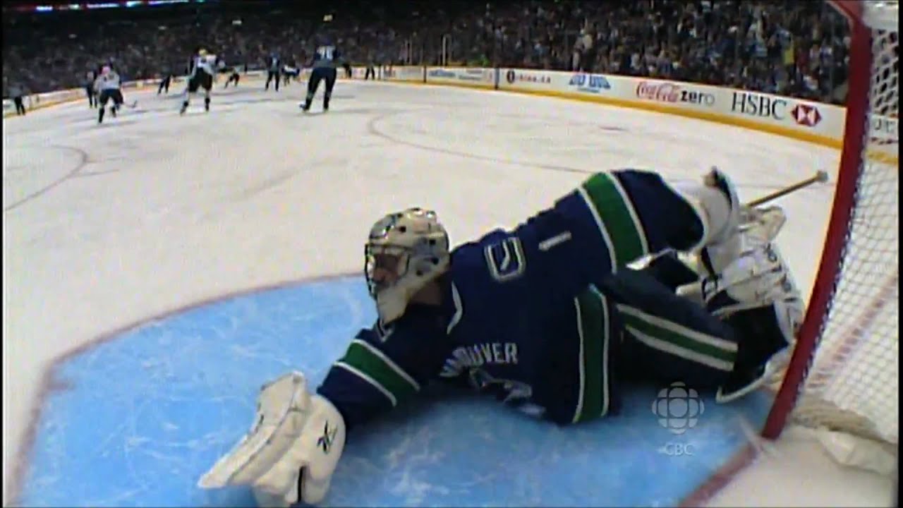 Roberto Luongo Top 5 saves - YouTube