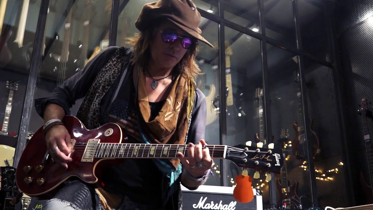 Ryan Roxie (Alice Cooper) en Masterclass @ Star's Music Paris - YouTube