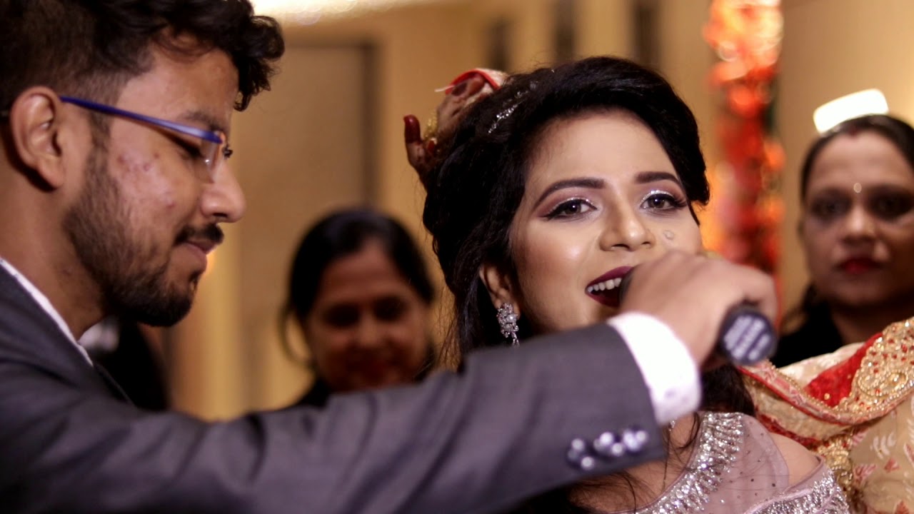 Bride Singing at Entry | Engagement performance - YouTube