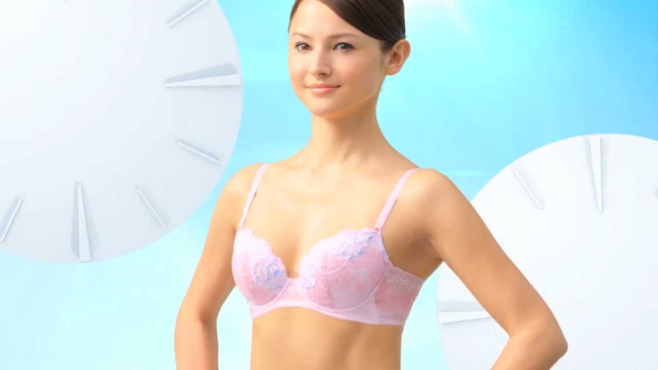 [下着のCM] Wing Kirei「後ろ姿キレイブラ＆パンツ」橋本麗香（2分） - YouTube