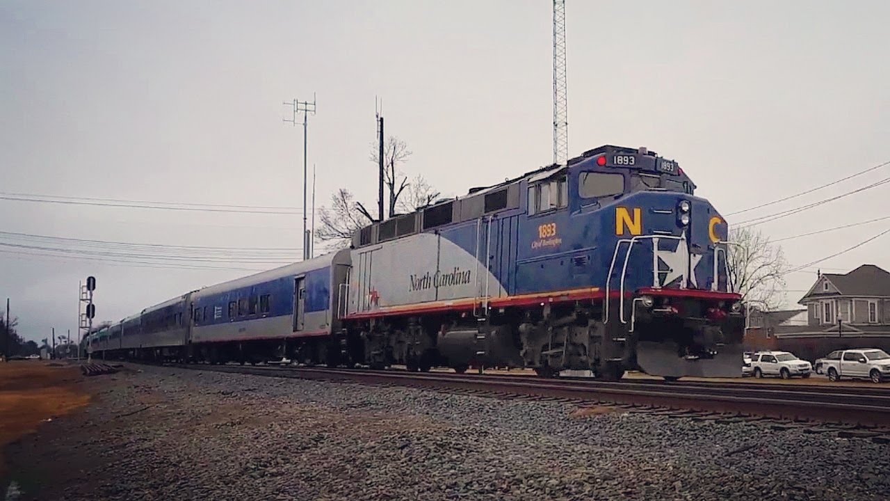 Amtrak/NCDOT Santa Train at Selma, NC - YouTube