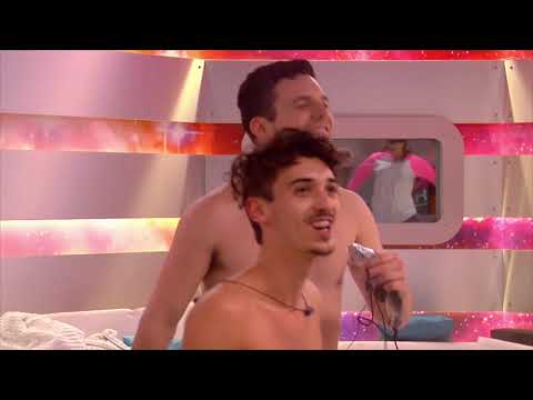 Pizza Party turns into Kissing Party - BBCAN - Big Brother Canada