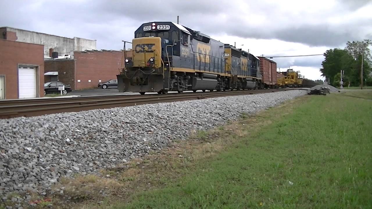 CSX Slug Set 2331/6415 Leads CSX W017-20 North. - YouTube