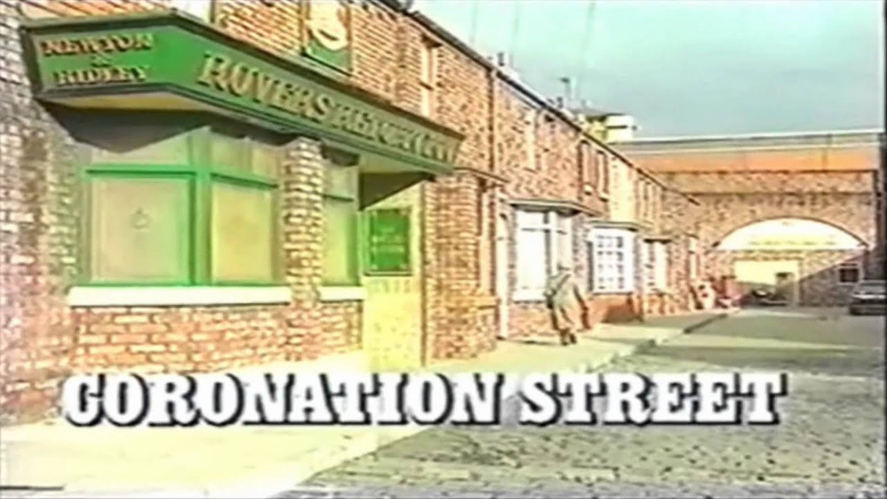 Coronation Street 1997 Cast List - YouTube