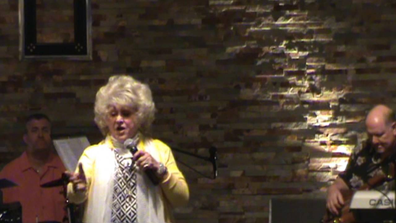 Vonna Faye (Testimony & Singing) - YouTube