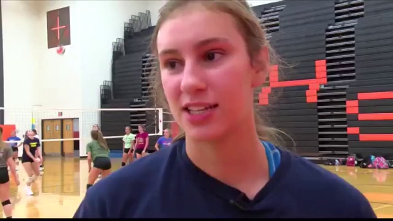 WMBD 31 Grace Cleveland Hopes For Sweet Finish To NCHS Career - YouTube