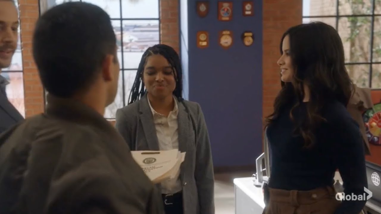 NCIS 19x14 (6) Team ending scene | Vance and Kayla talk - YouTube