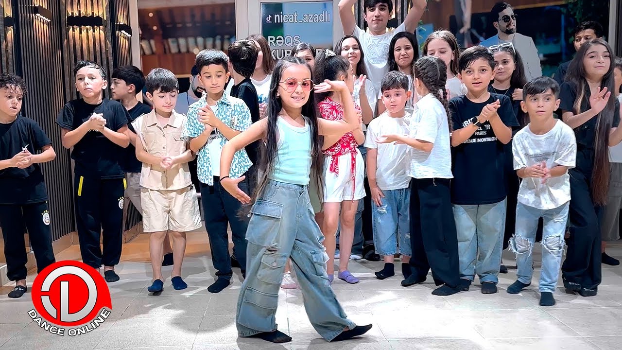 Nicat Azadli-nin Telebeleri Vefali Reqsi 2025 İlin Trendi Oldular 😍 ...