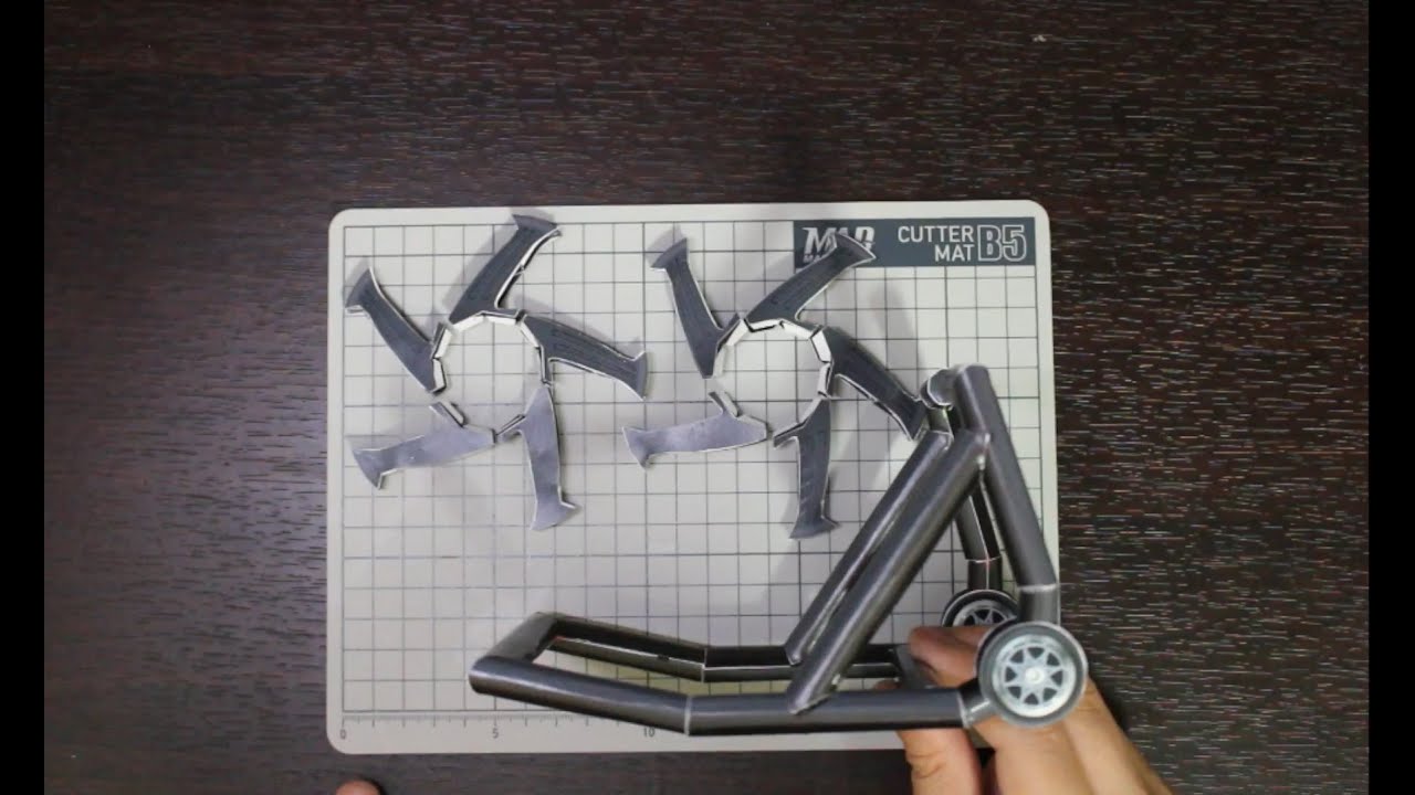 Build YAMAHA M1 paper model. #15 (assembly of the stand) & #16 ...