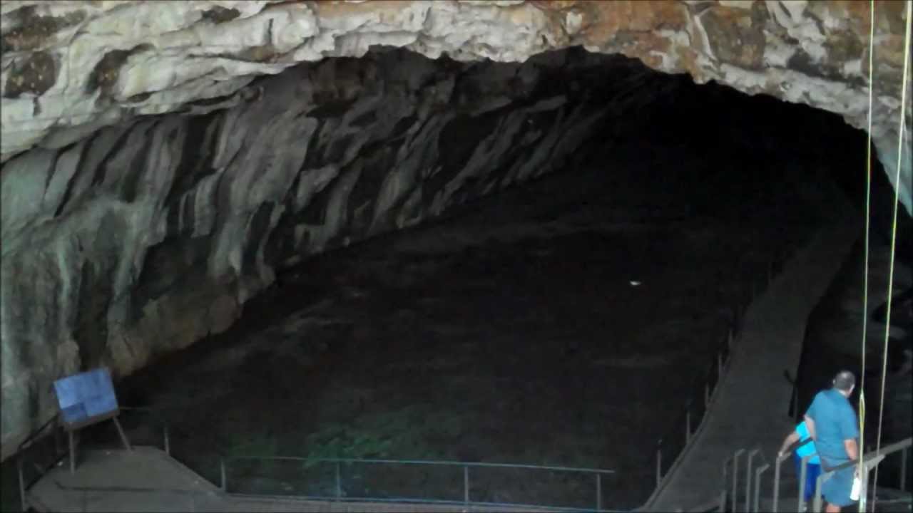 Lava Tubes in Australia - Undara Volcanic National Park Experience ...