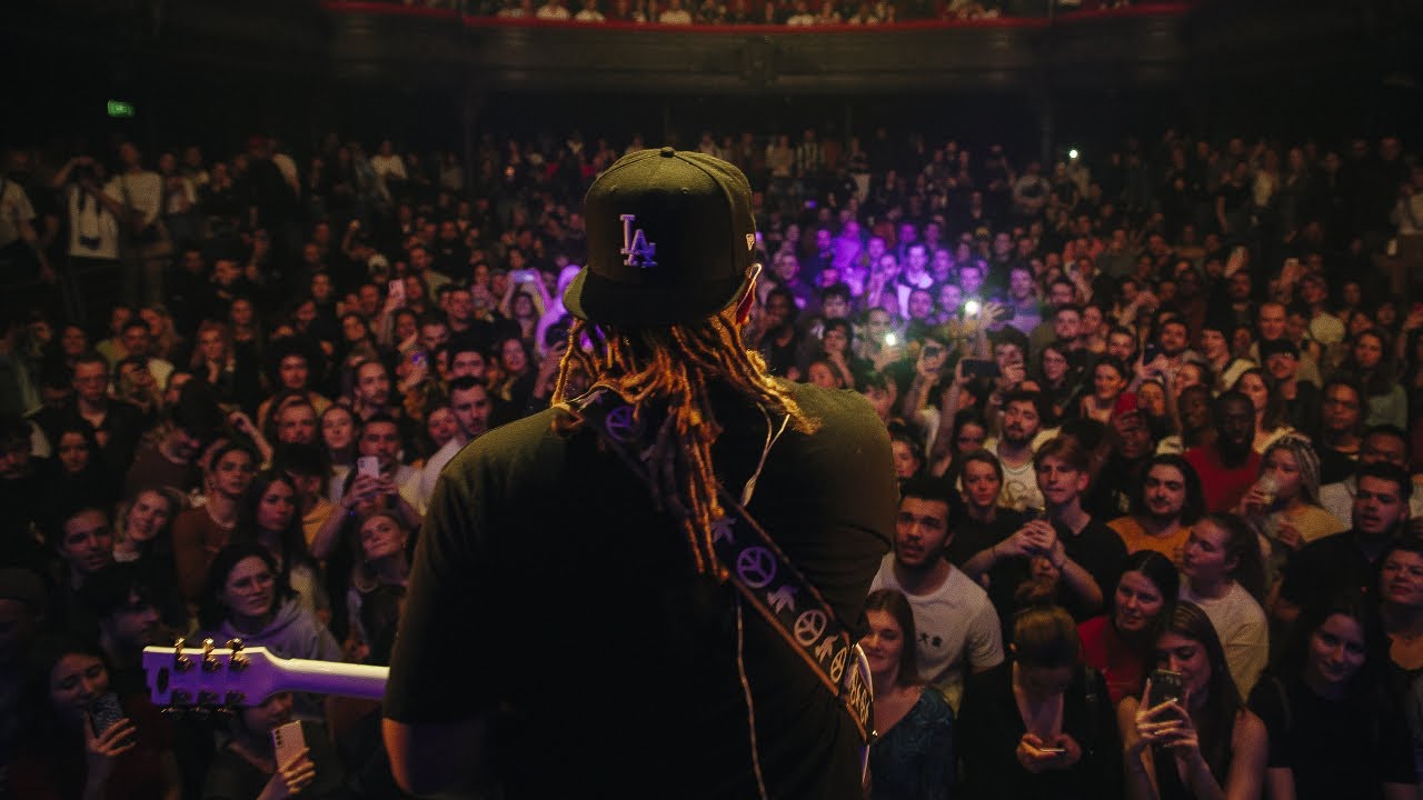 A2H - Report Live La Cigale 19.03.2022 - YouTube