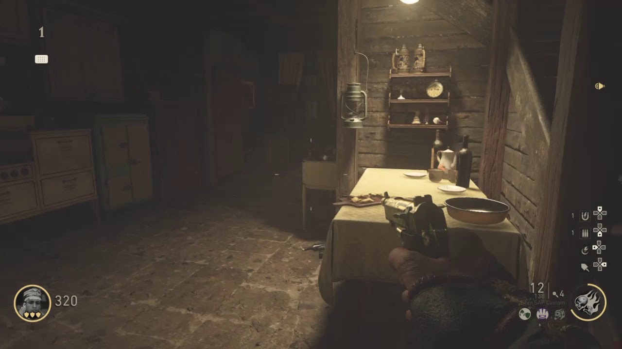 Clover Hunt Grausten Haus - YouTube