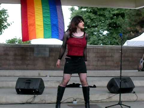 Vera Wylde Performs "So What" at VT Pride 2010 - YouTube