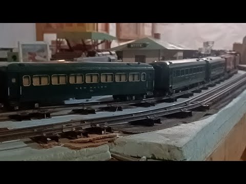 Running model trains live! - YouTube