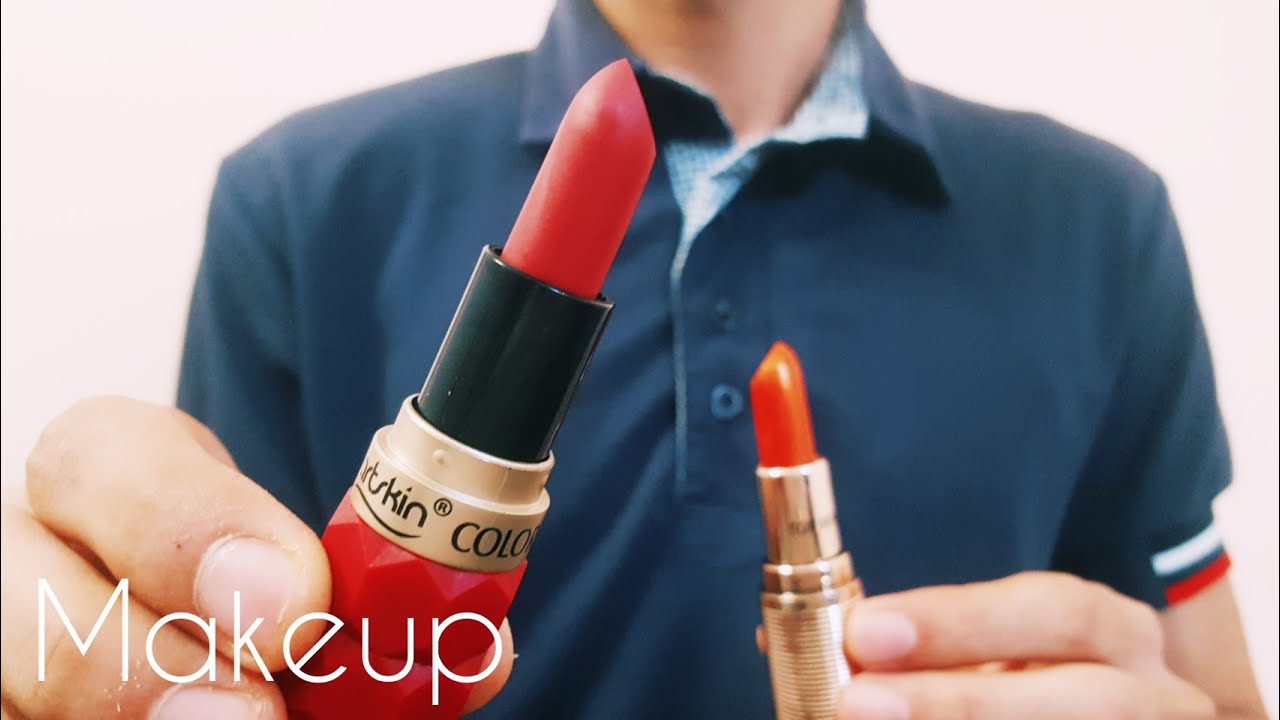 one minute asmr doing your lip makeup - YouTube