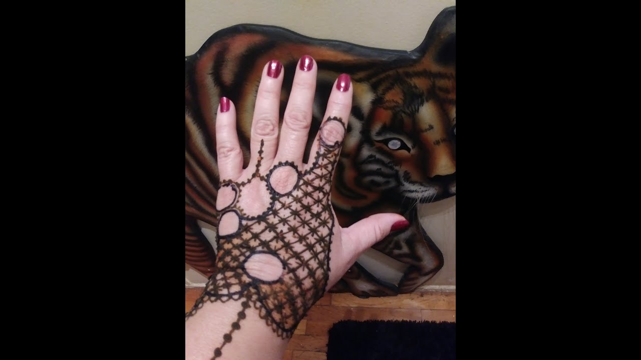 HENNA Hand (Art by L. Garces) - YouTube