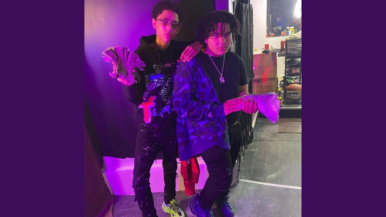 2 heads at once (feat. bigwan & johnny cashh) - YouTube