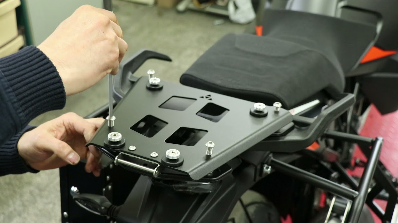 Top case mounting plate for 2021 KTM1290 Super Adventure - YouTube