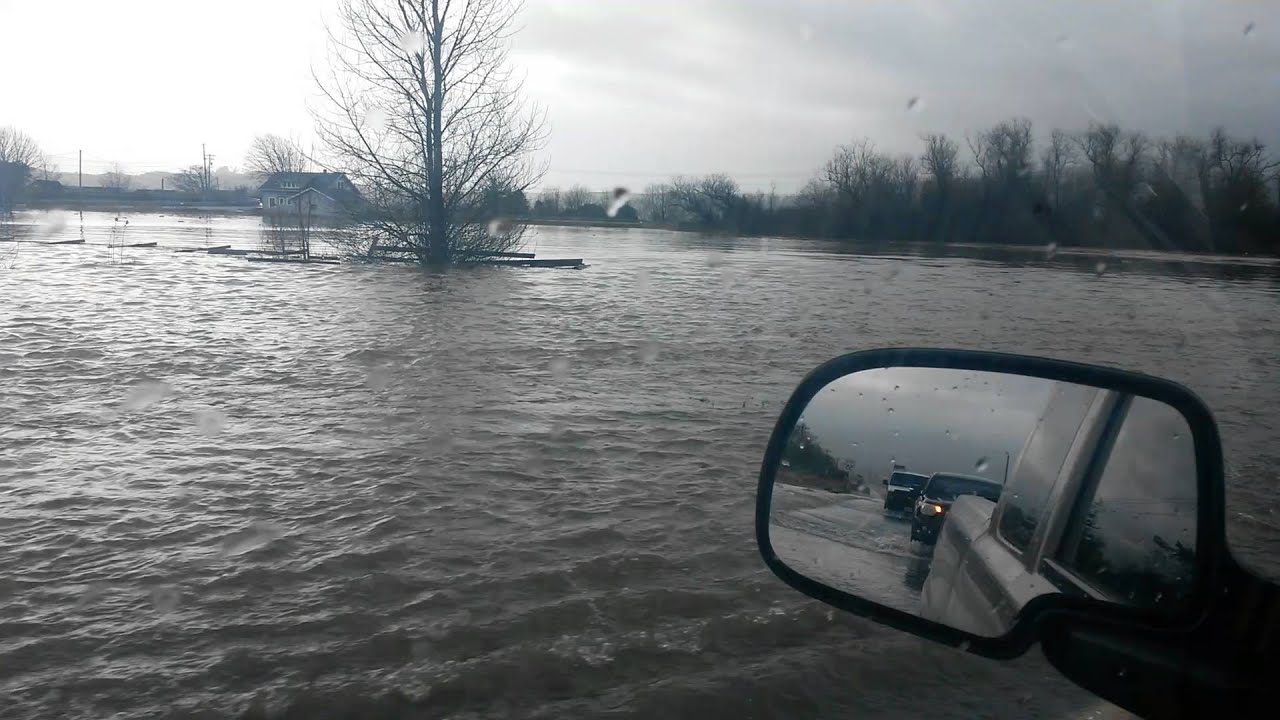 Tillamook flood, 2015, highway 101 - YouTube