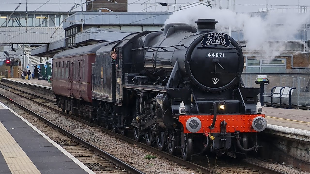 Black 5 ( 44871 ) at Peterborough. - YouTube