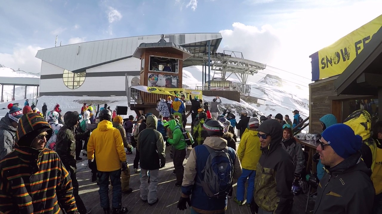 Pagal's Last track @ Pano Bar | Les Deux Alpes | Snowfest | 2017 - YouTube